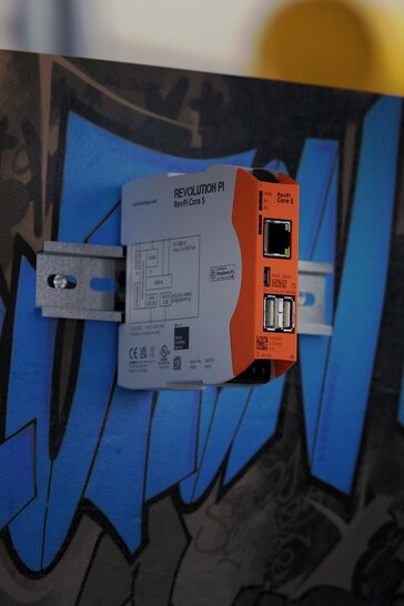 Revolution Pi (RevPi) for Edge/IIoT- BARNAR